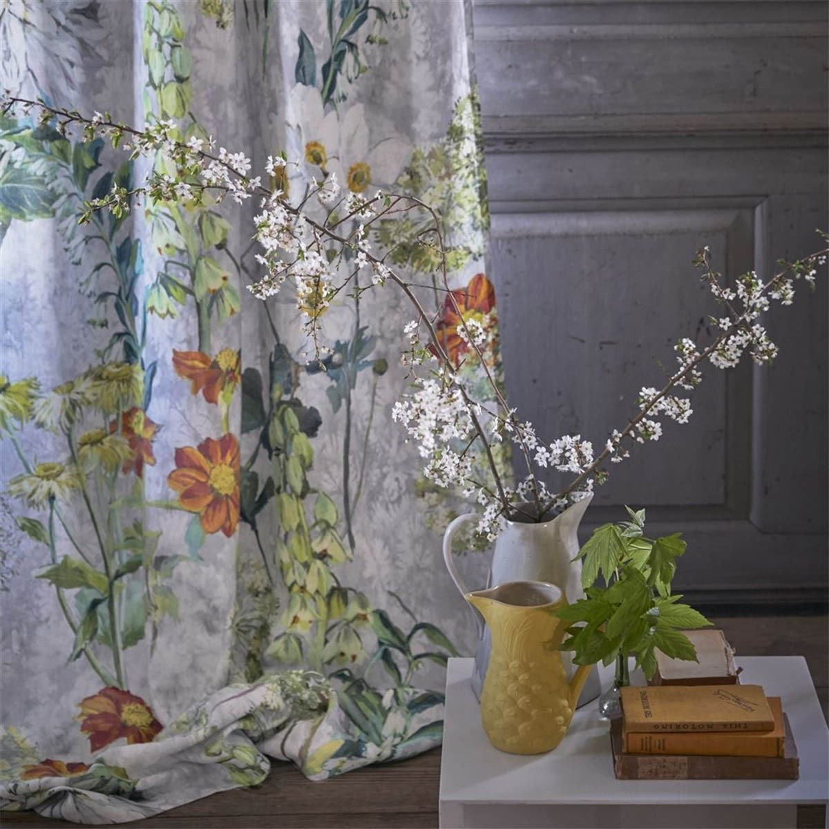 Tela de flores de Delft - Gremio de diseñadores